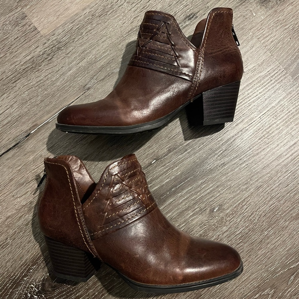 Earth “Merlin” Brown Distressed Booties - Gem
